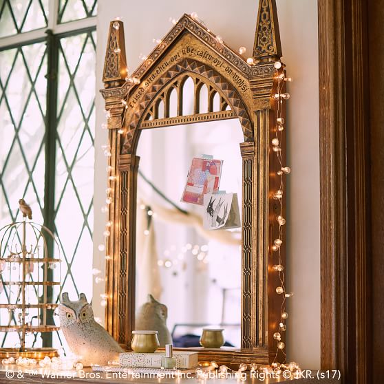 HARRY POTTER™ MIRROR OF ERISED™ Jewelry Wall Cabinet | PBteen